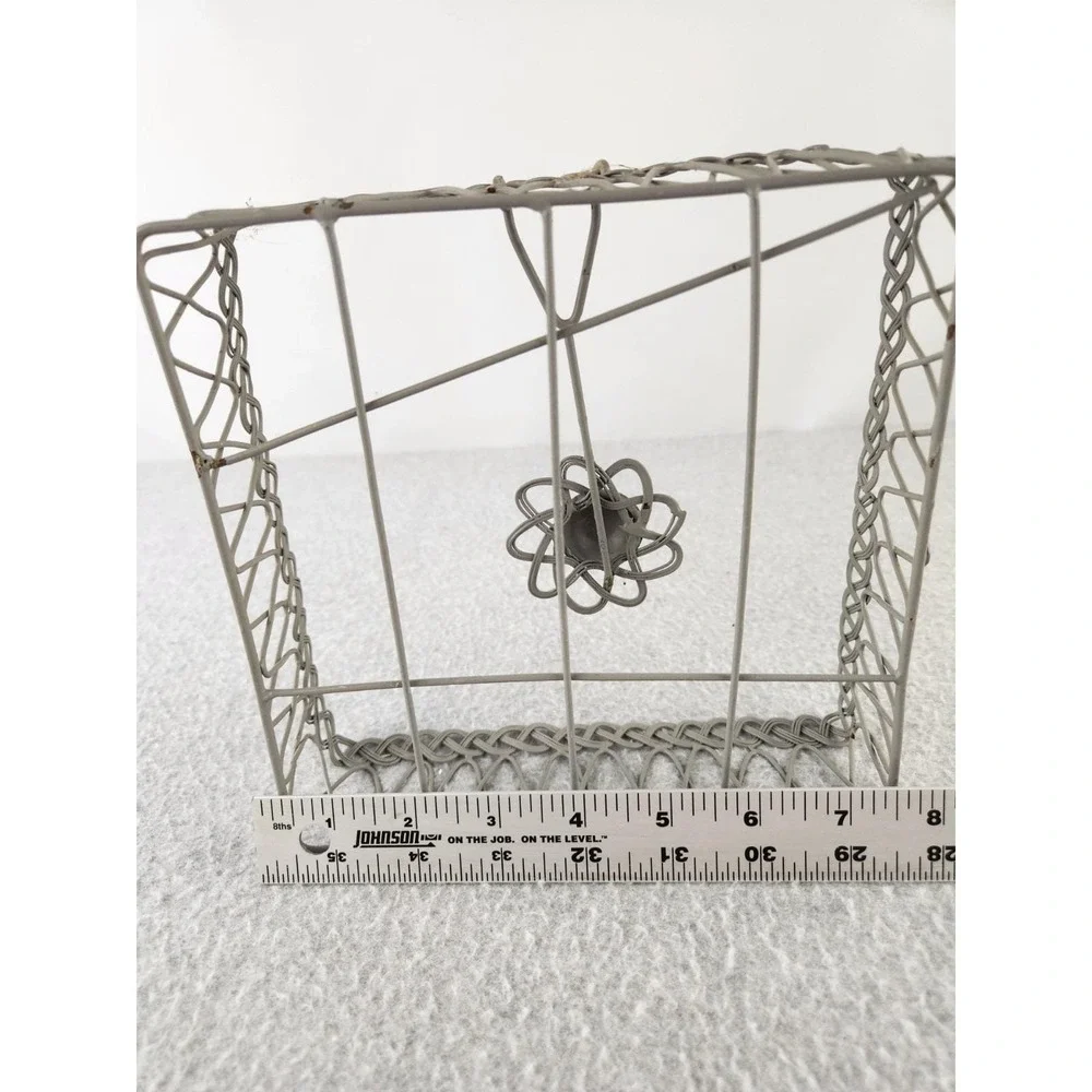 The Unbranded Brand | Dining | Vintage Weighted Arm Napkin Holder Metal ...